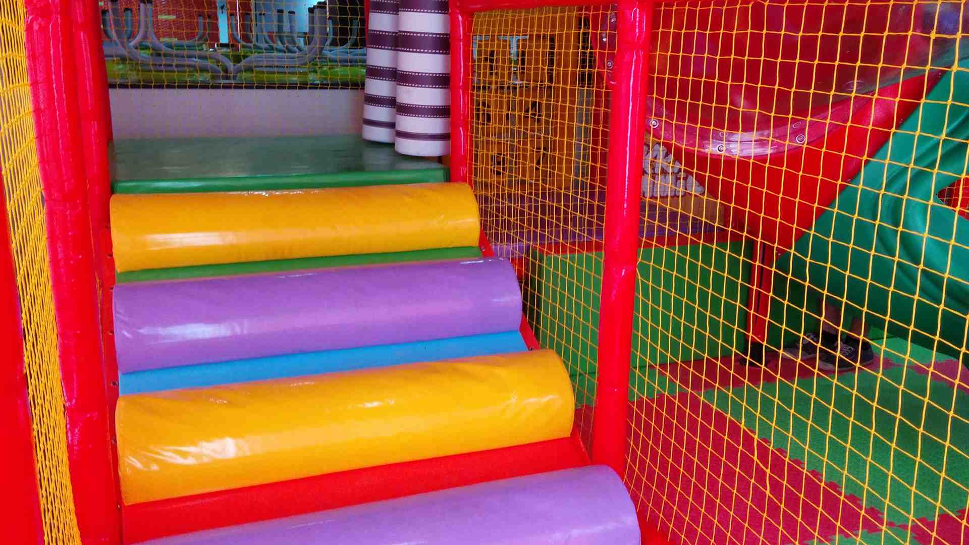 Parque infantil para restaurante | Miracle Play
